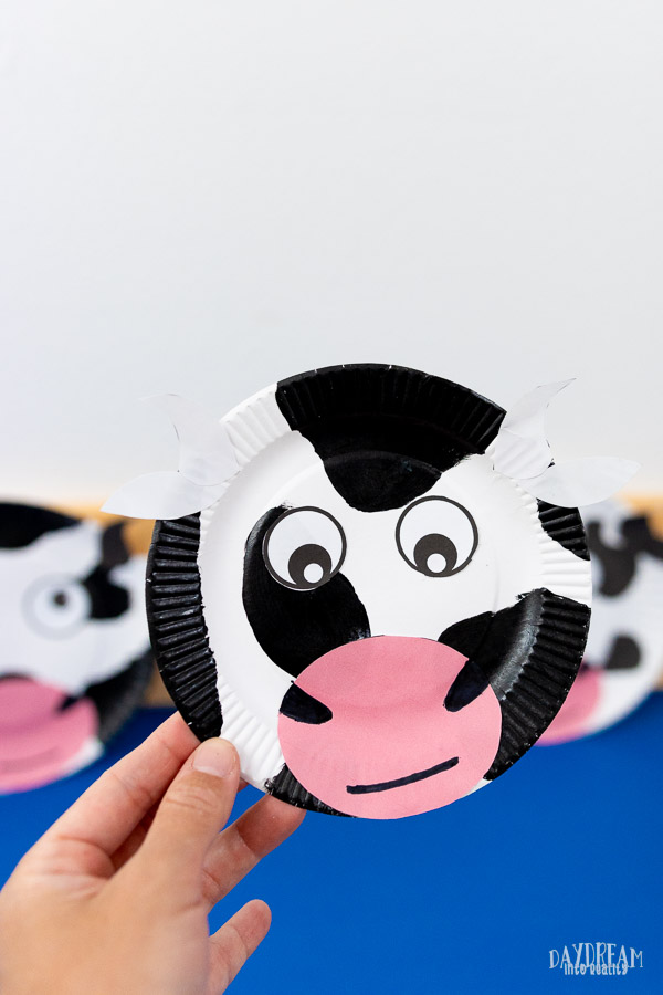 Paper Plate Cow Craft | Free PDF Template! ~ Daydream Into Reality