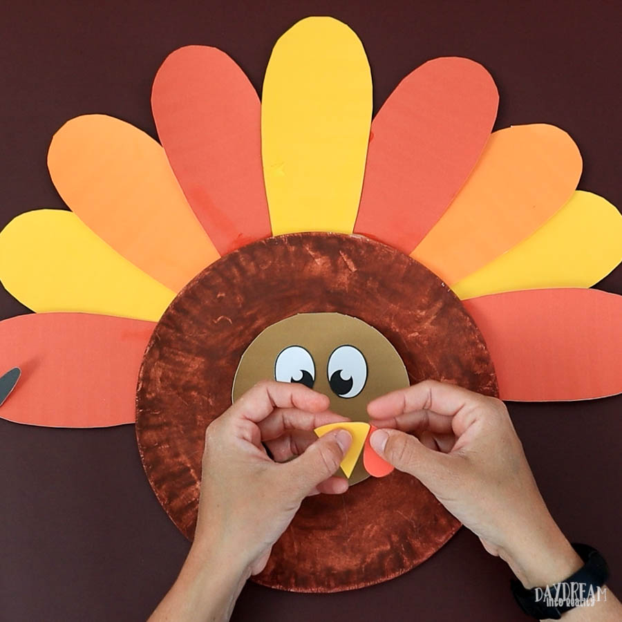 Paper Plate Turkey Craft for Kids | Free PDF Template! ~ Daydream Into ...