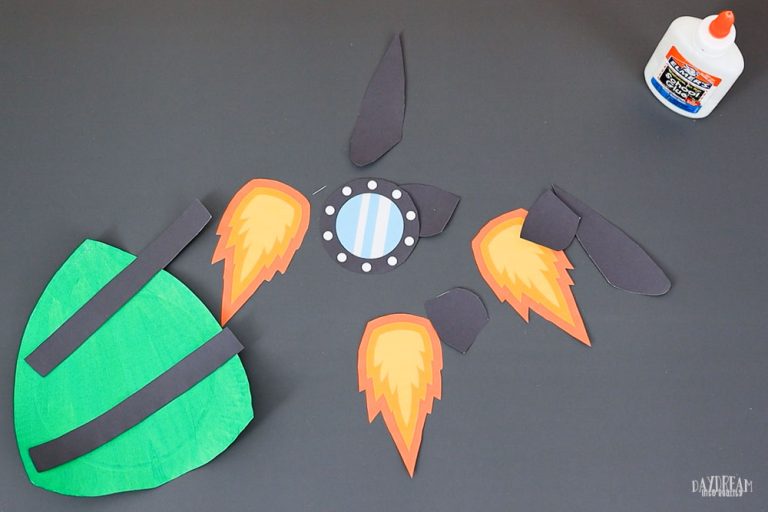 Paper Plate Rocket Craft for Kids | Free PDF Template! ~ Daydream Into ...