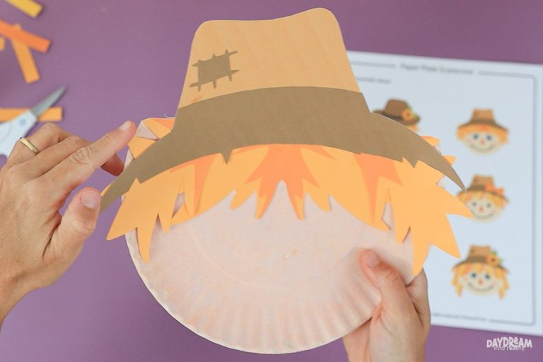 Paper Plate Scarecrow Craft For Kids | Free PDF Template ~ Daydream ...