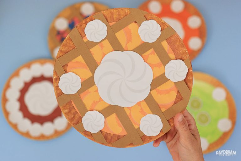 Paper Plate Thanksgiving Pies Craft for Kids – Pumpkin, Apple & More ...